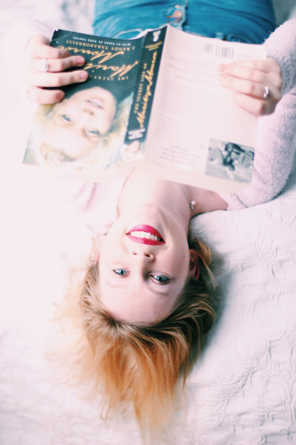 25 Inspirational Books For Women in Their 20s - The Honeyed